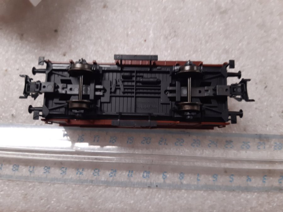 Se produkter som liknar Märklin 48785 godsvagn med sk.. på Tradera ...