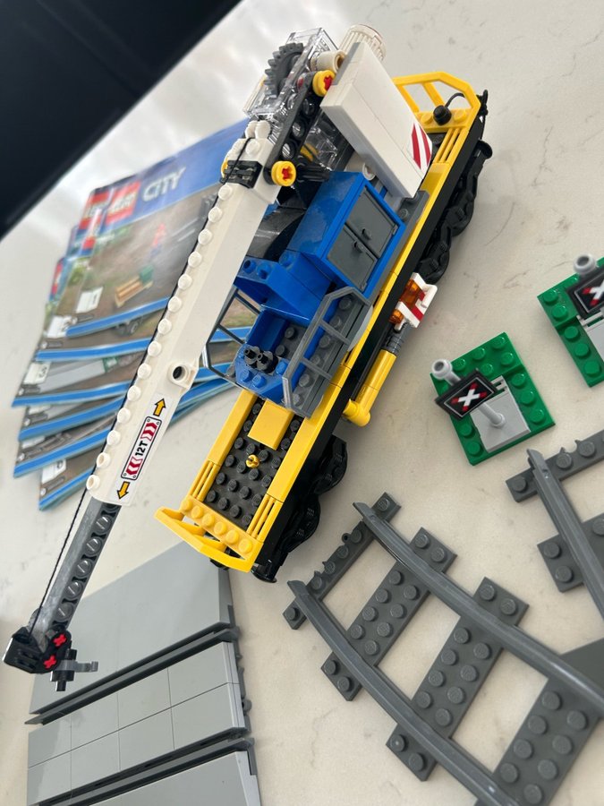Lego 60198 tåg godståg räls järnväg city | Köp på Tradera (629299501)