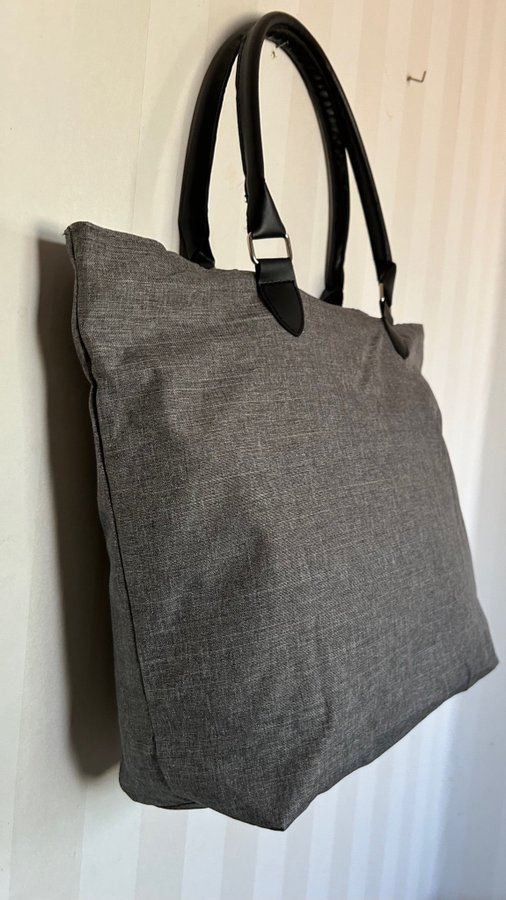 Grå textil handväska stor väska shoppingväska ,.. | Köp på Tradera ...