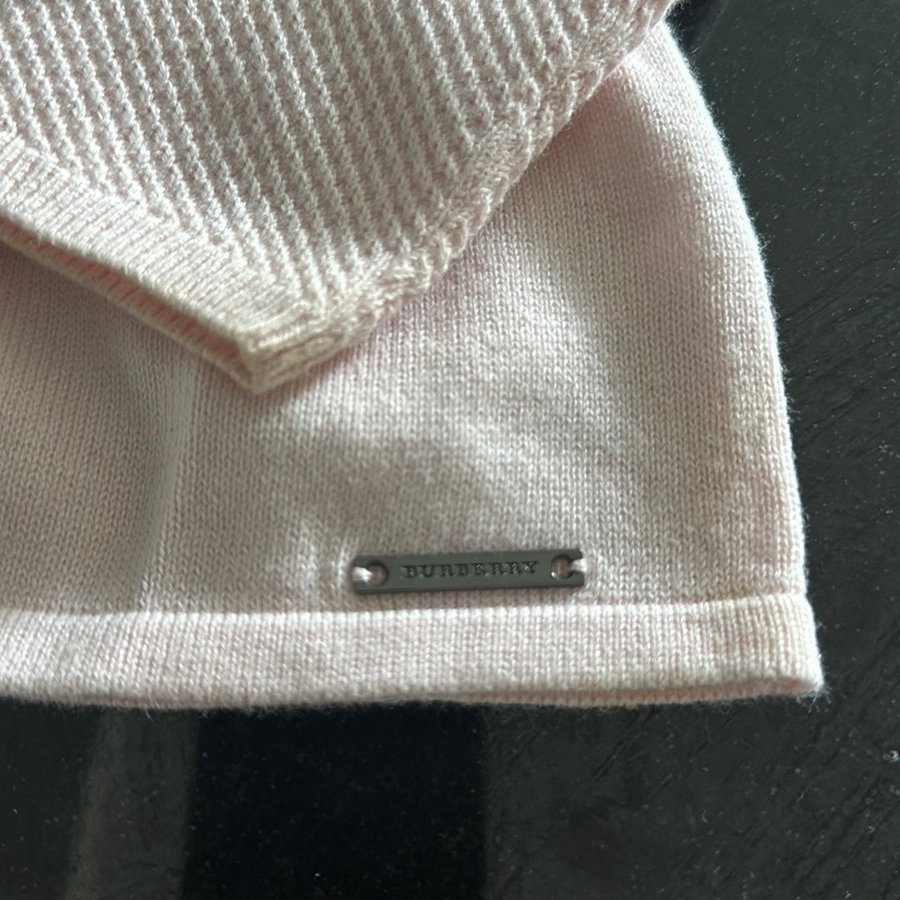 Burberry, rosa kofta storlek 71, 9 månader | Köp på Tradera (701013366)