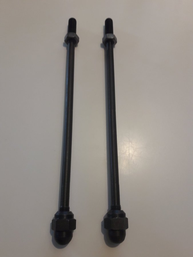 Dragbult med mutter till Atlas Copco Cobra berg.. | Köp på Tradera ...