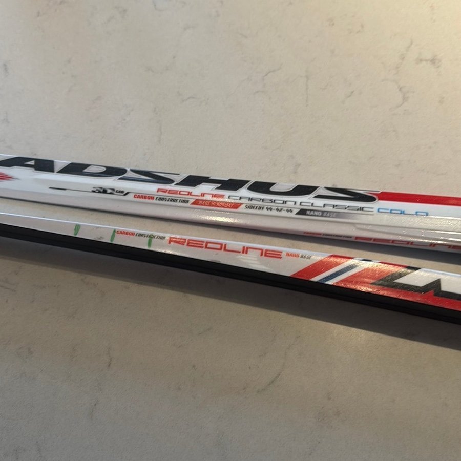 Madshus Redline Carbon Classic Cold längdskidor | Köp på Tradera ...