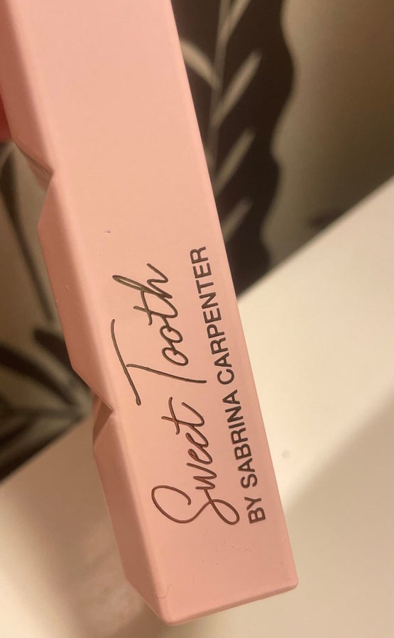 Oanvänd, Sabrina Carpenter parfym, sweet tooth... | Köp på Tradera ...
