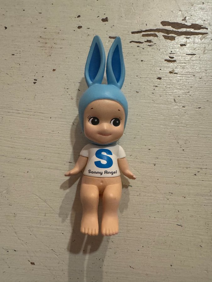 Sonny Angel 11th Anniversa.. | Köp från ThriftandResell på Tradera ...