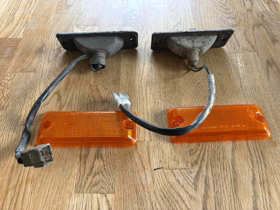 Blinkers sidomarkering Mazda 929 79-81 | Köp på Tradera (734183801)