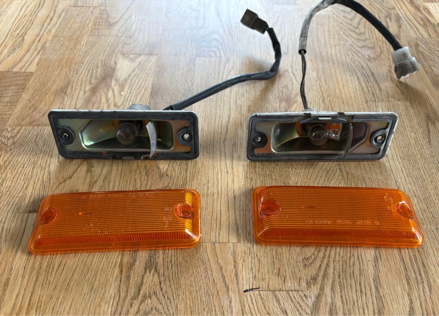 Blinkers sidomarkering Mazda 929 79-81 | Köp på Tradera (734183801)