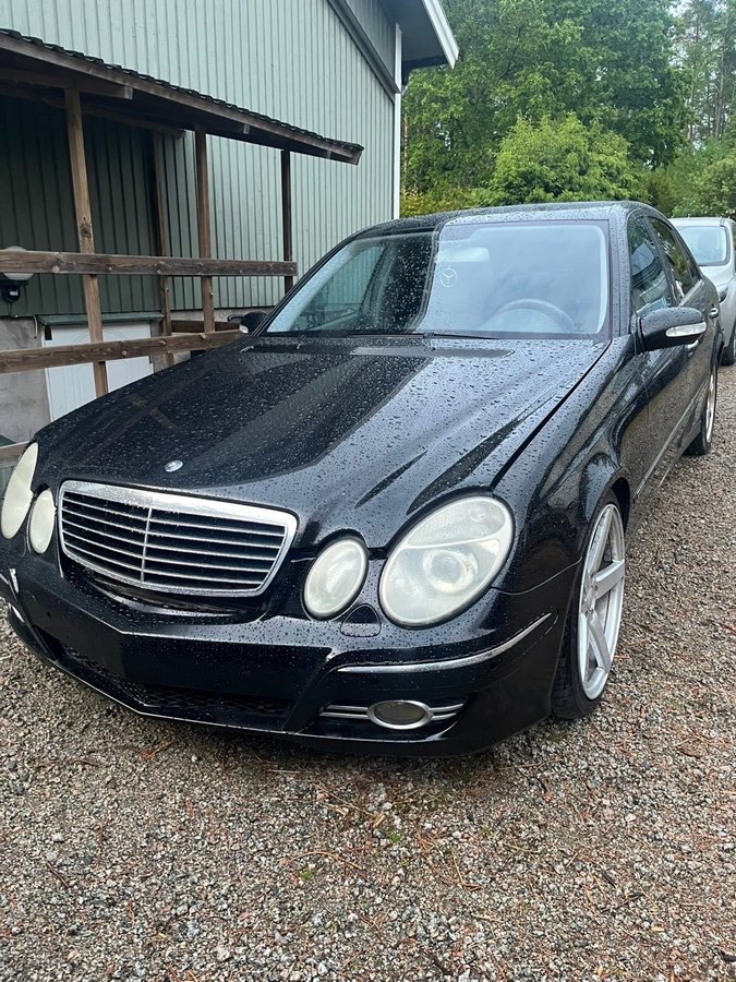 Se produkter som liknar Mercedes w211 E400 CDI V8 Bit.. på Tradera ...