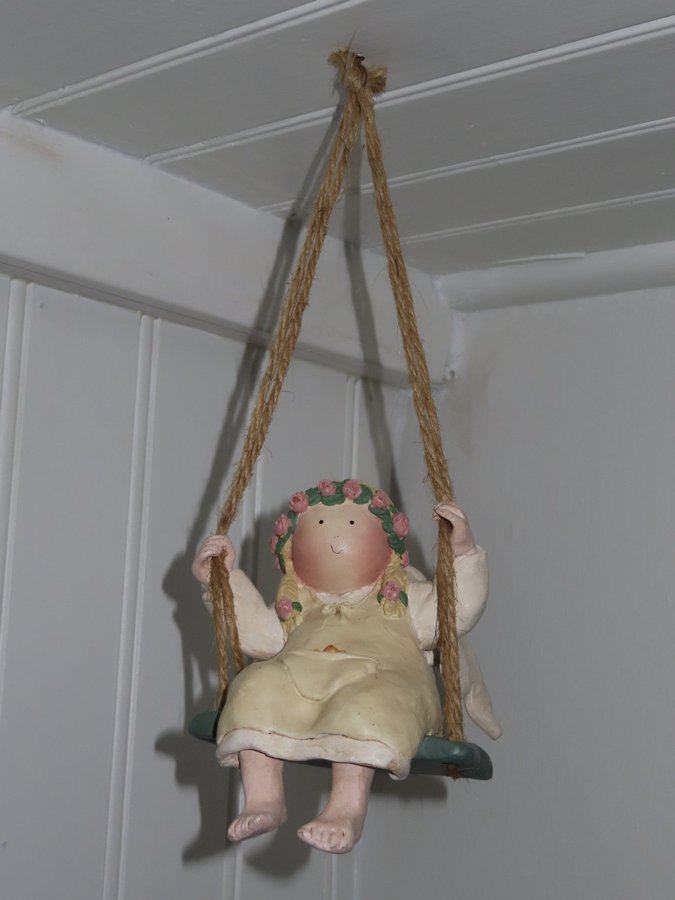 Ängel på gunga - märke: Gnomy Diariés by Anneka.. | Köp på Tradera ...