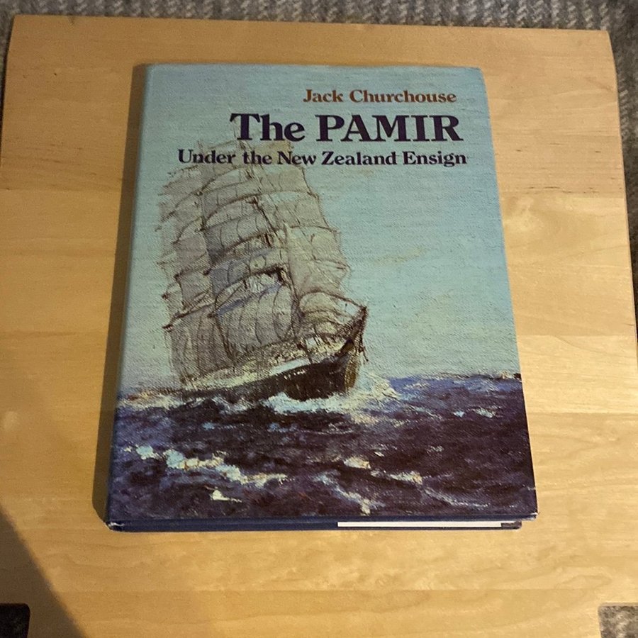 Se produkter som liknar THE PAMIR Under the New Zeala.. på Tradera ...