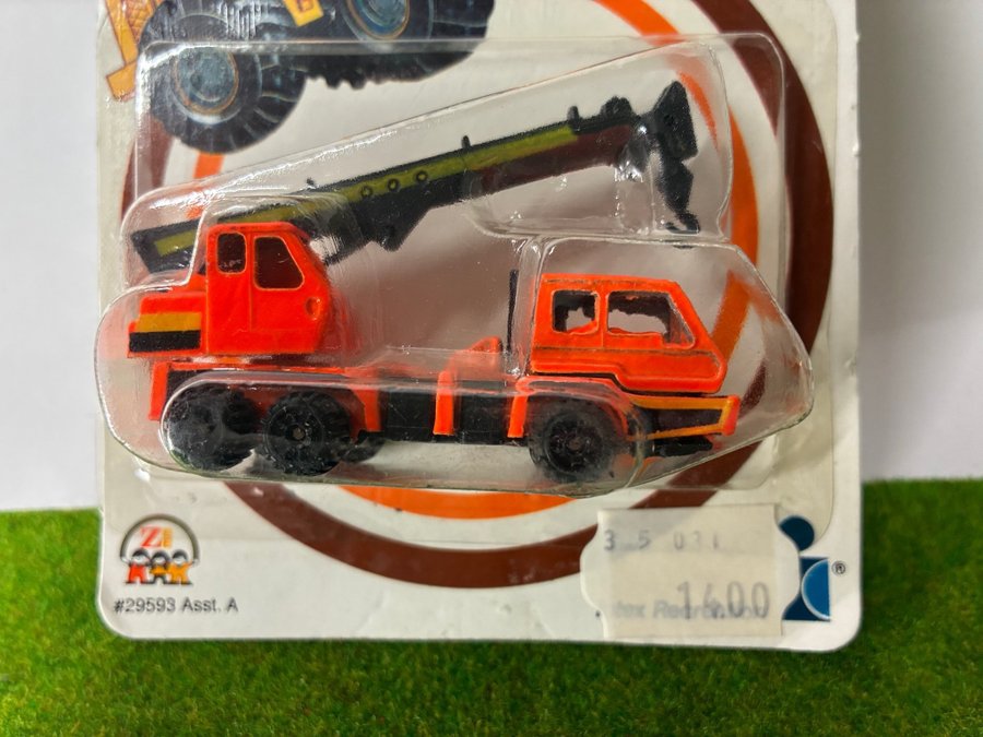 Mini Macks Die-Cast Metal Scale Model Kranbil -.. | Köp på Tradera ...