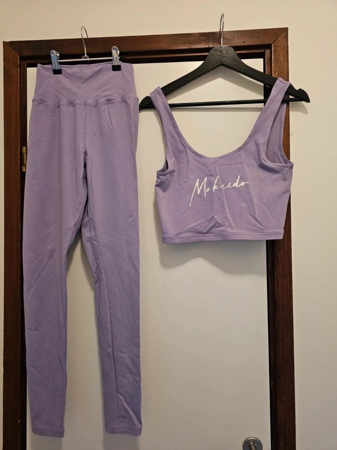 Lila Träningsset - Sport-bh och Leggings | Köp på Tradera (708456476)