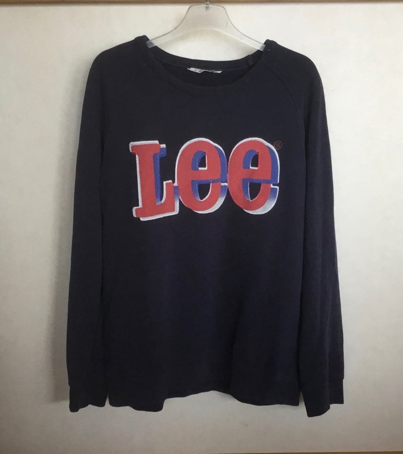 Lee Tröja .storlek Large | Köp på Tradera (713506007)