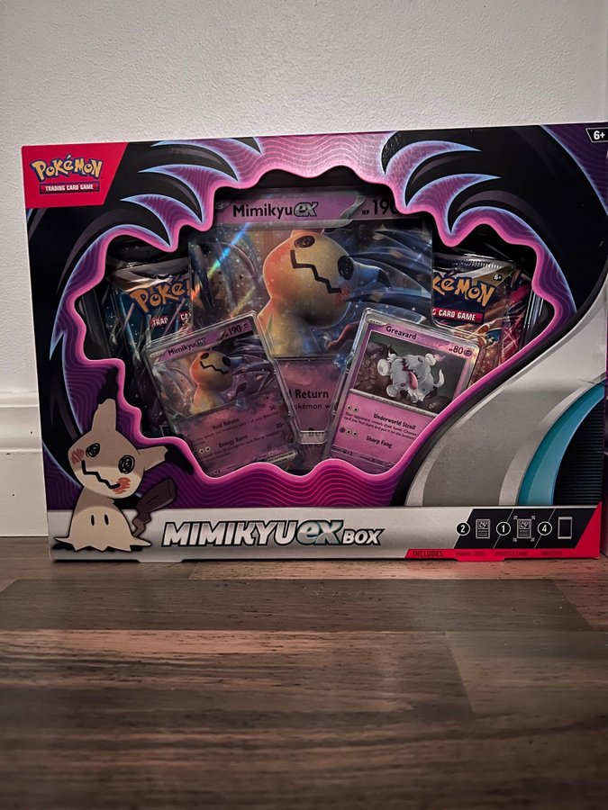 Pokémon TCG: Mimikyu ex Box | Köp på Tradera (708527590)