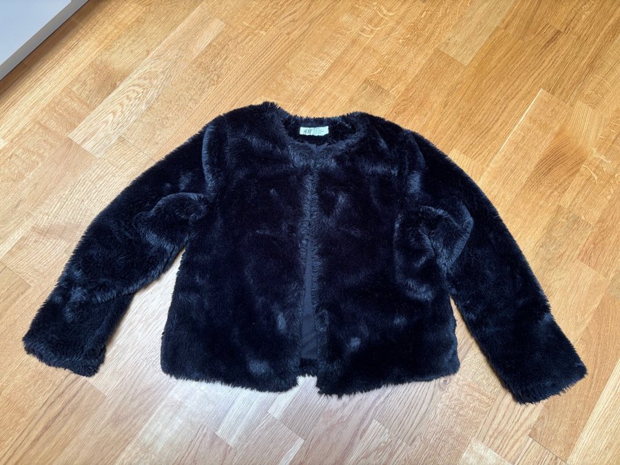 Fin svart kofta/jacka, stl 134, H&M. | Köp på Tradera (734760592)