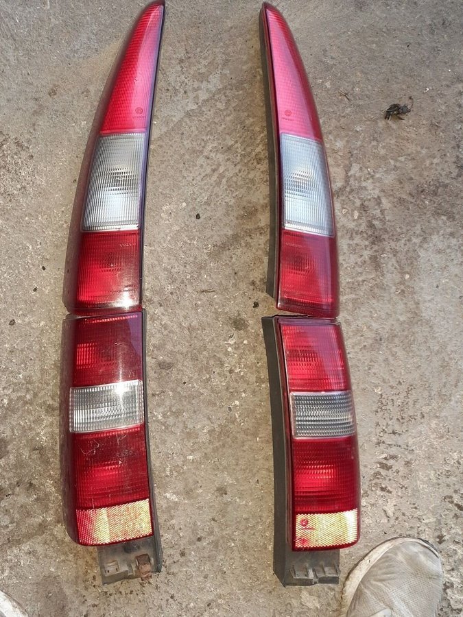 Se produkter som liknar bakljus till volvo v70 855 på Tradera (545806090) Se produkter som liknar bakljus till volvo v70 855 på Tradera (545806090)