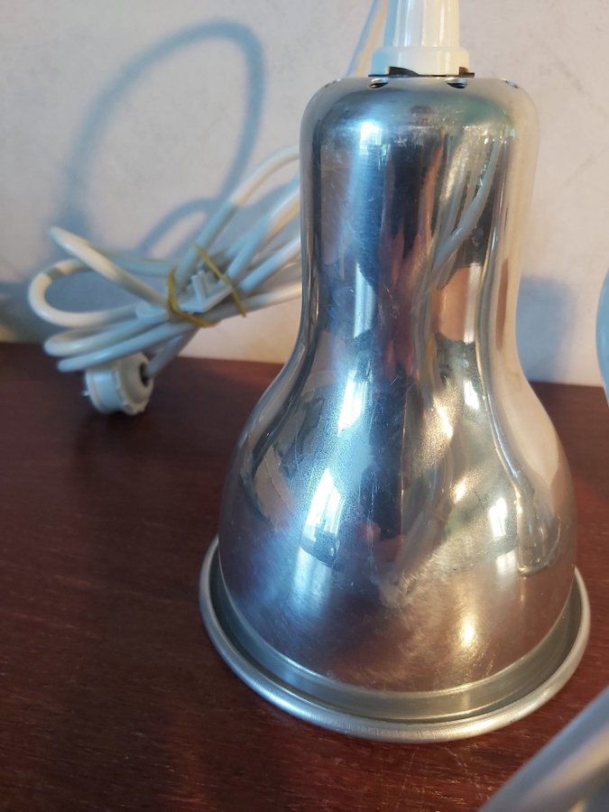 Paret fönsterlampor i vitmetall. IKEA T0002 | Köp på Tradera (695698139)