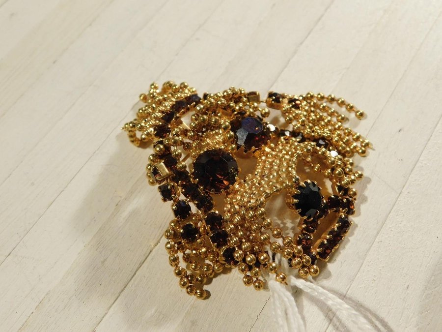Vintage Shaggy Dog Brosch Dominic Detora Fashio.. | Köp på Tradera ...