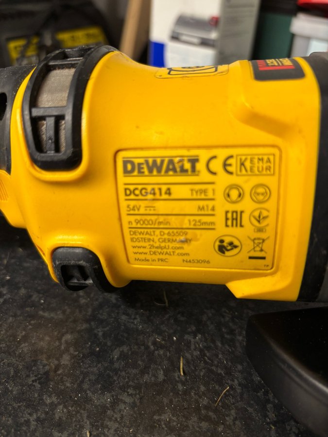Se produkter som liknar DeWalt DCG414 Vinkelslip på Tradera (678381743)