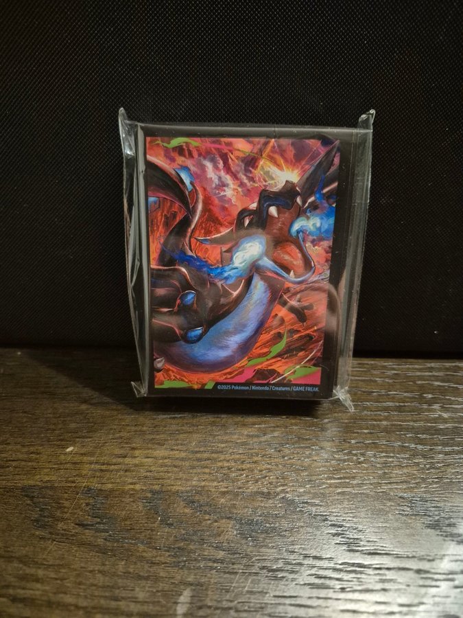 Pokemon Card Sleeves: Charizard | Köp på Tradera (710771266)