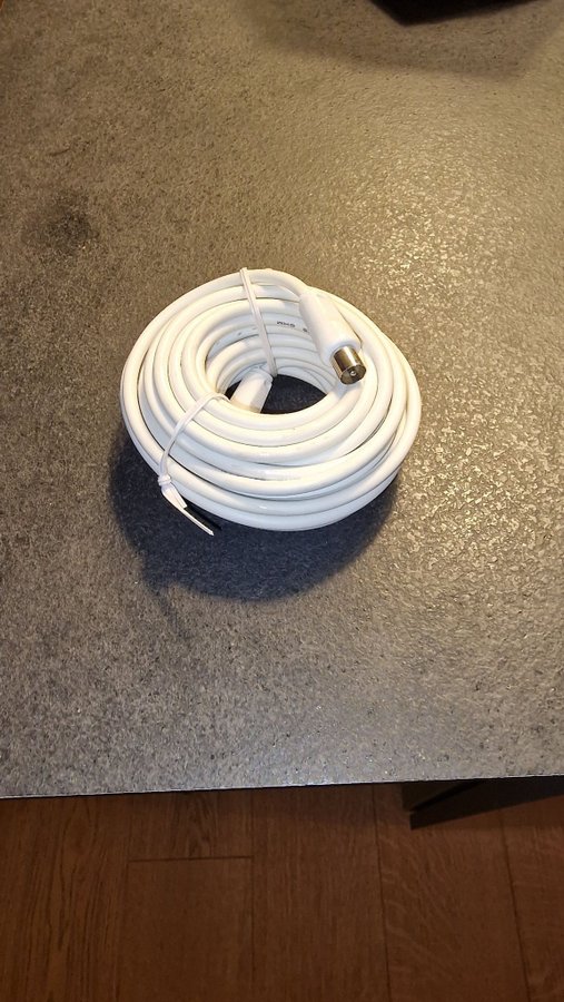 5 meters ny antennkabel till kabel-tv, radio oc.. | Köp på Tradera ...