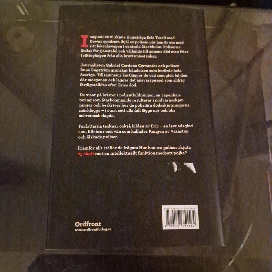 25 Skott: Dödsskjutningen av Eric Torell och Po.. | Köp på Tradera ...