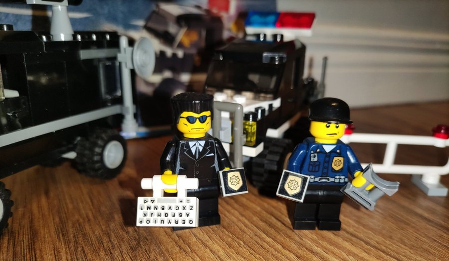 LEGO World City Police 7032 - Police 4WD and Un.. | Köp på Tradera ...