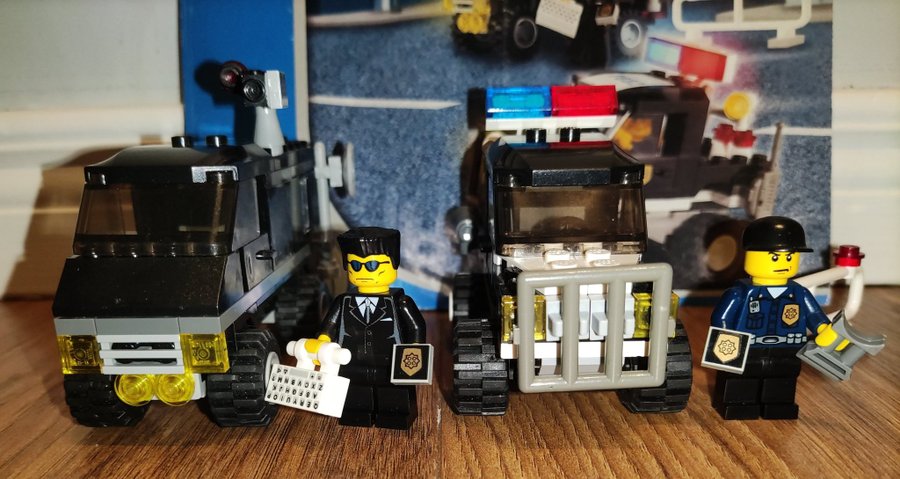 LEGO World City Police 7032 - Police 4WD and Un.. | Köp på Tradera ...