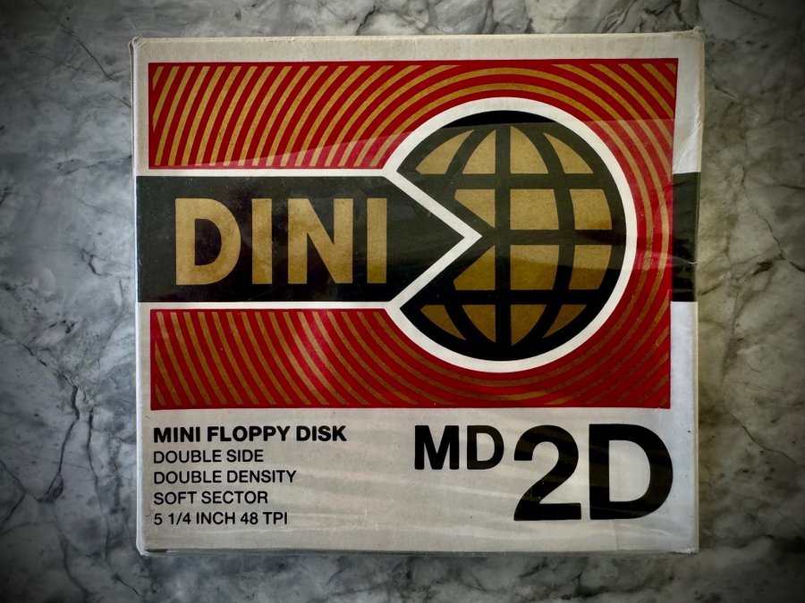 Retro PC/AMIGA/C64 - Mjukdisk DINI Mini Floppy .. | Köp på Tradera ...