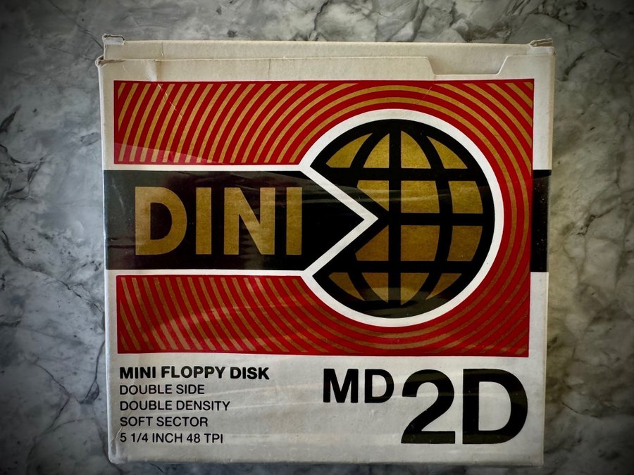 Retro PC/AMIGA/C64 - Mjukdisk DINI Mini Floppy .. | Köp på Tradera ...