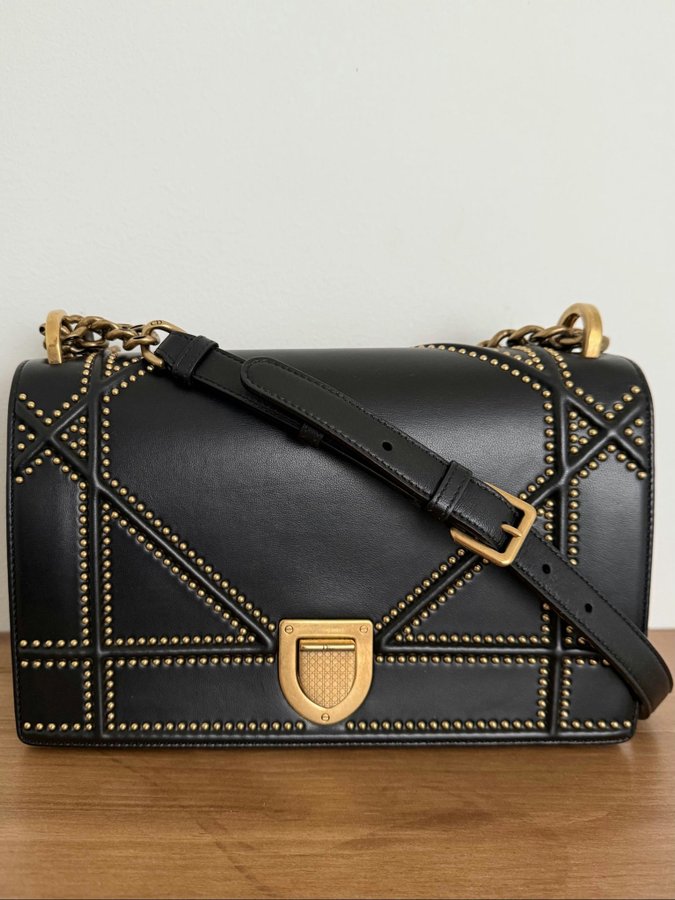 Christian Dior Diorama-skinnaxel.. | Köp från mairesale på Tradera ...