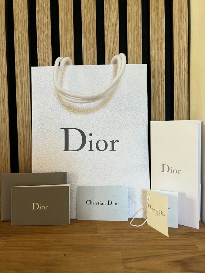 Christian Dior Diorama-skinnaxel.. | Köp från mairesale på Tradera ...
