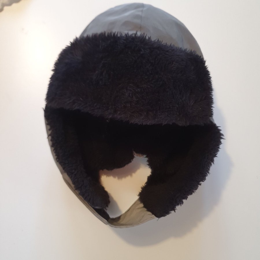 D6 Soul grå vintermössa reflex. Stl. 6/7 | Köp på Tradera (711757703)