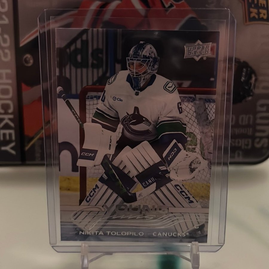Nikita Tolopilo Young Guns Upper Deck | Köp på Tradera (711891244)
