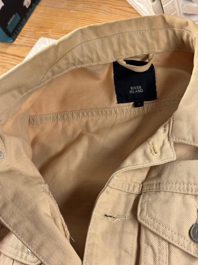 River Island jacka herr storlek M – beige denim.. | Köp på Tradera ...