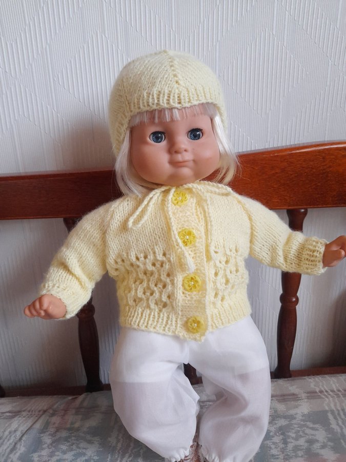 NYA Dockkläder ljusgult set passande till Lilla.. | Köp på Tradera ...