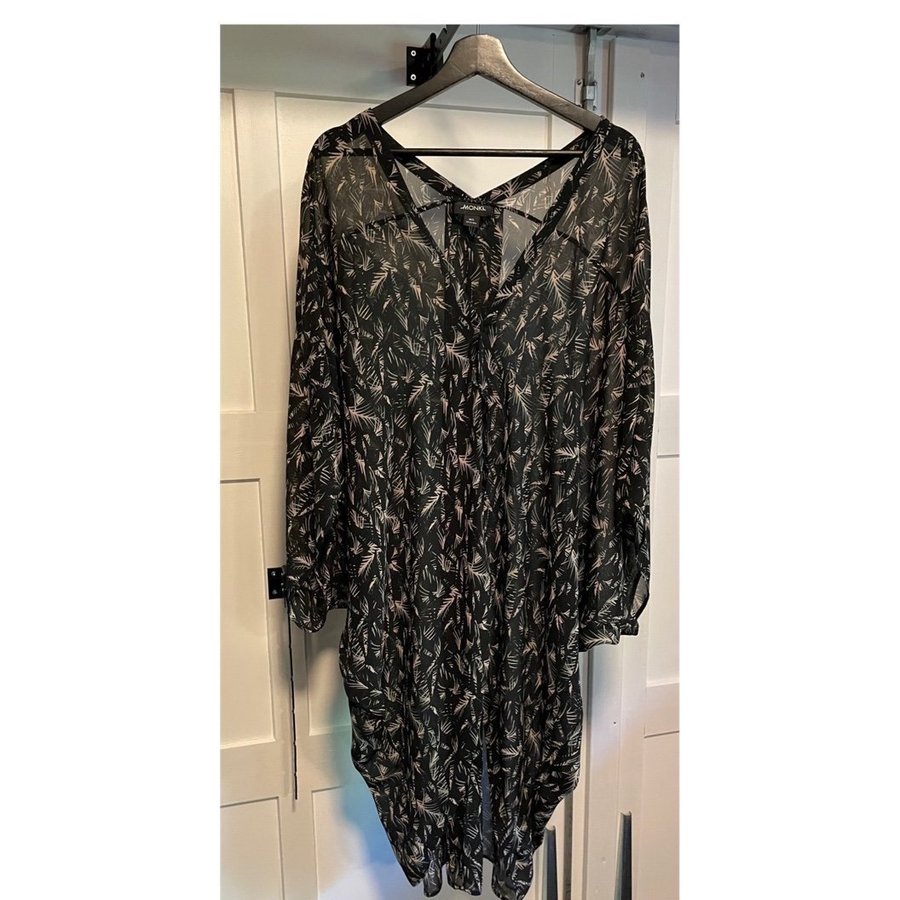 MONKI - Kaftan - (onesize) M/L m knappar | Köp på Tradera (709904338)