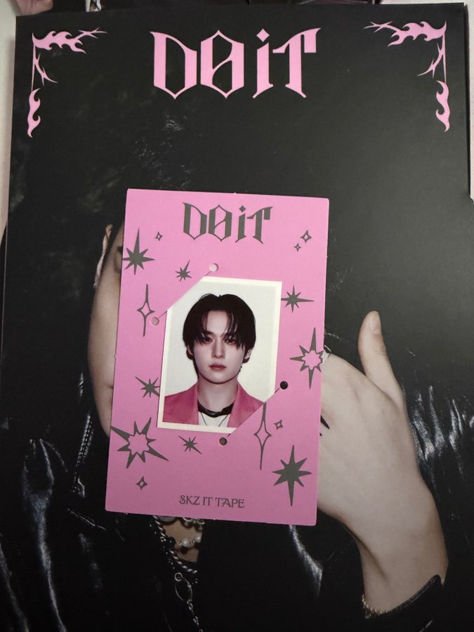 Stray Kids - SKZ IT TAPE - Lee Know | Köp på Tradera (713438821)