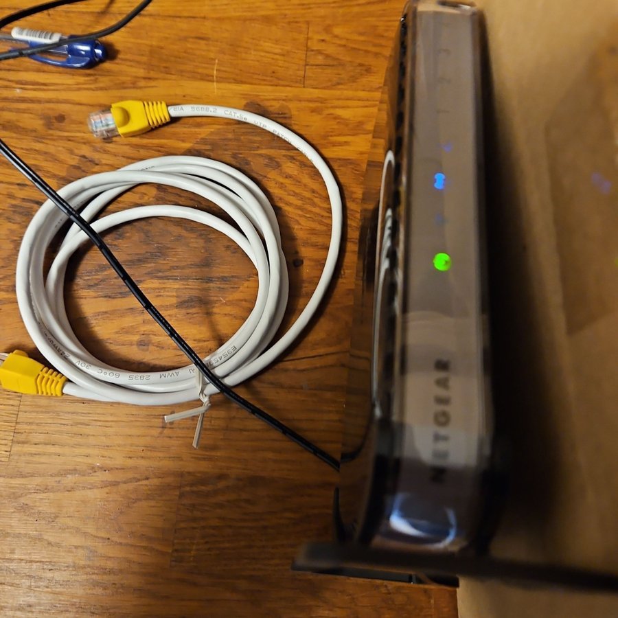 Netgear WNR1000 v3 N150 Trådlös Router | Köp på Tradera (708708676)