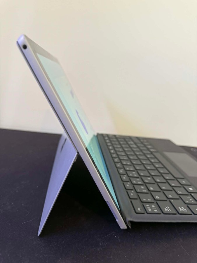 Microsoft Surface Pro 5, 2-in-1 med Type cover,.. | Köp på Tradera ...