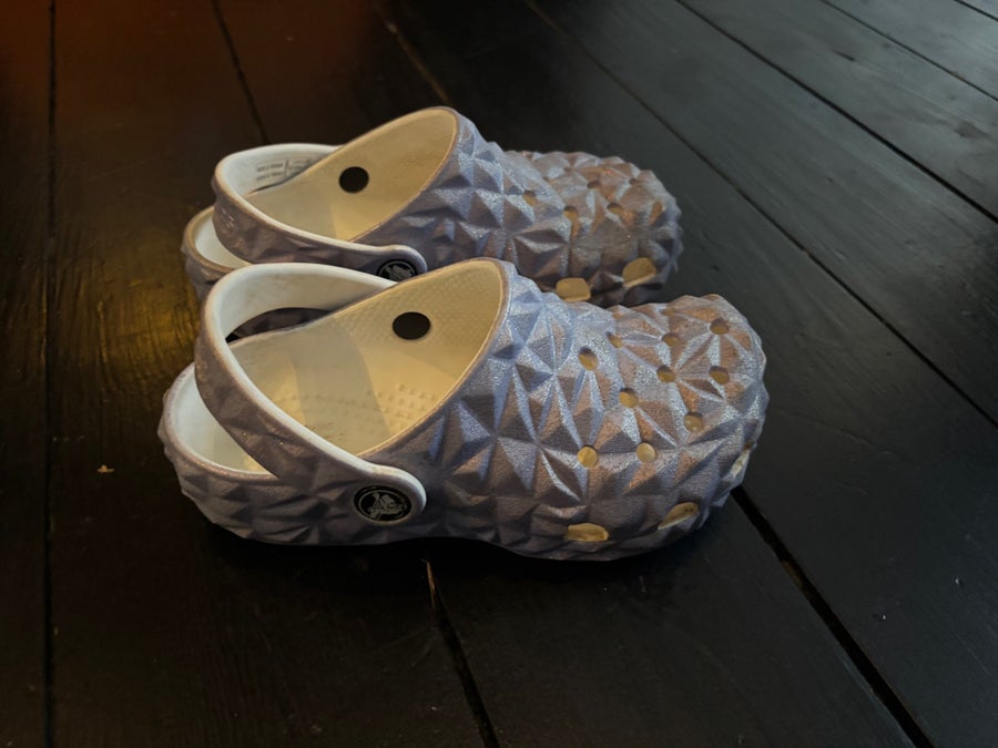 Crocs Tofflor Lila Storlek 29-30 | Köp på Tradera (737051322)