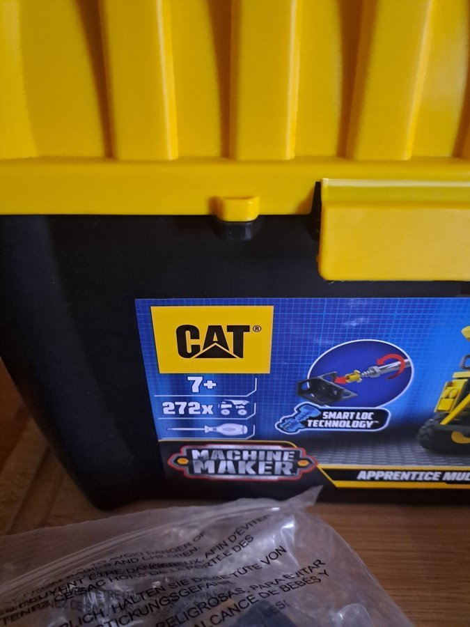 CAT Machine Maker – 3-in-1 Construction Set wit.. | Köp på Tradera ...