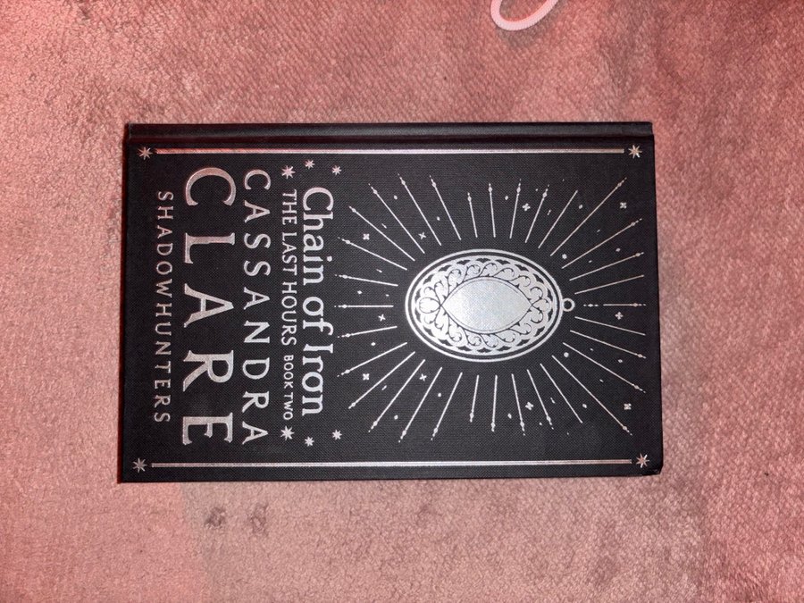 Chain of Iron fairyloot special edition | Köp på Tradera (711950790)