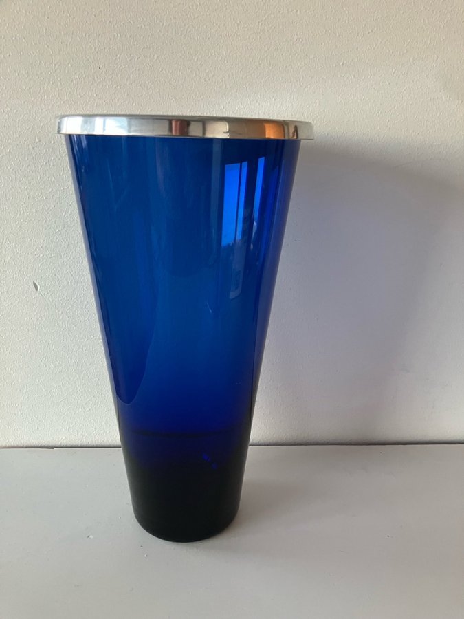 Blå vas Focus av Magnus Löfgren för Design Hous.. | Köp på Tradera ...