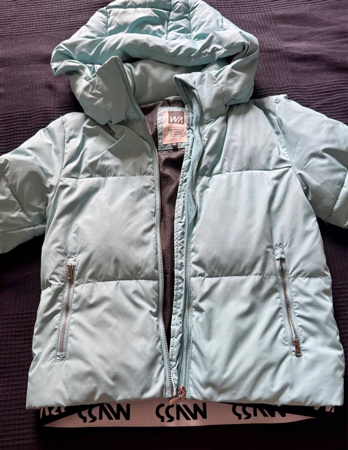 Junior WARP ljusblå vintner jacka, storlek 152 | Köp på Tradera (710330821)