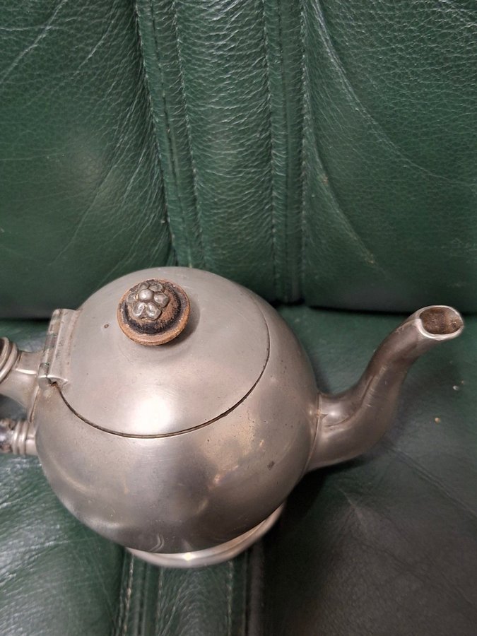 Gammal tekanna i tenn, W.H. Groat & Co. | Köp på Tradera (708301330)
