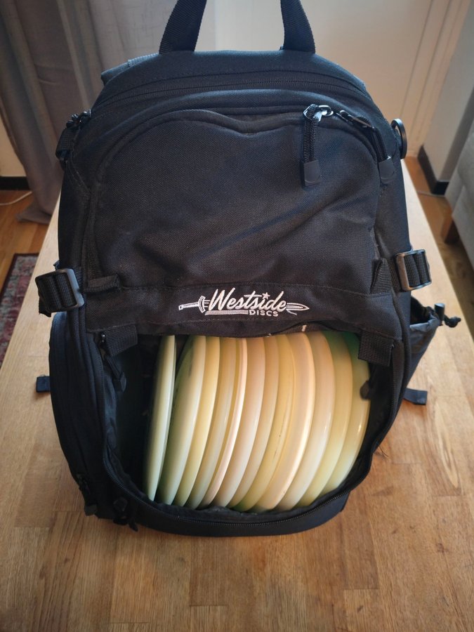 Westside Discs discgolfryggsäck med 12 discar | Köp på Tradera (735530685)