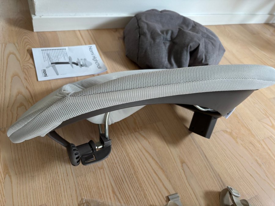 Nomi Baby Insats med Dyna och Sele | Köp på Tradera (710938227)