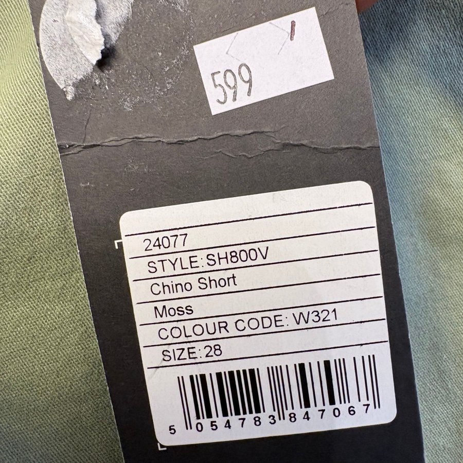 Nya Lyle & Scott gröna shorts.. | Köp från UnikaUlrikas på Tradera ...