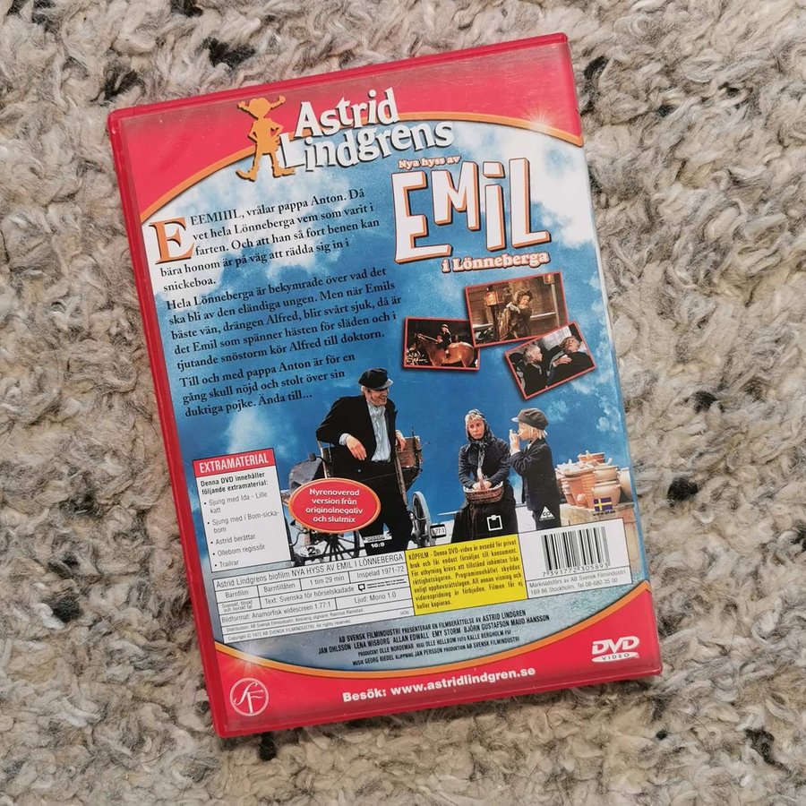 NYA HYSS AV EMIL I LÖNNEBERGA (ASTRID LINDGREN).. | Köp på Tradera (582242347)