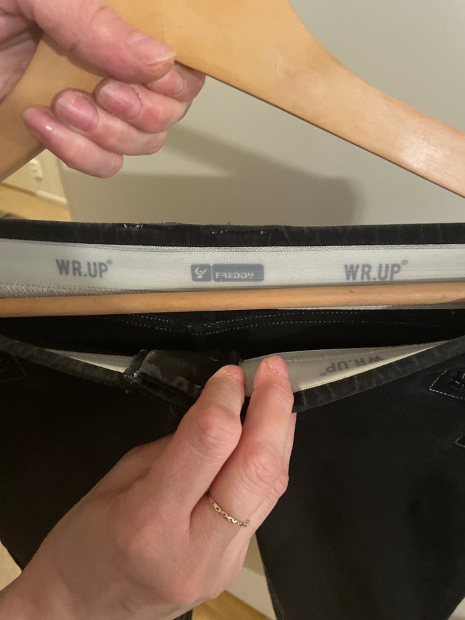 Freddy WR.UP svarta byxor | Köp på Tradera (708130842)